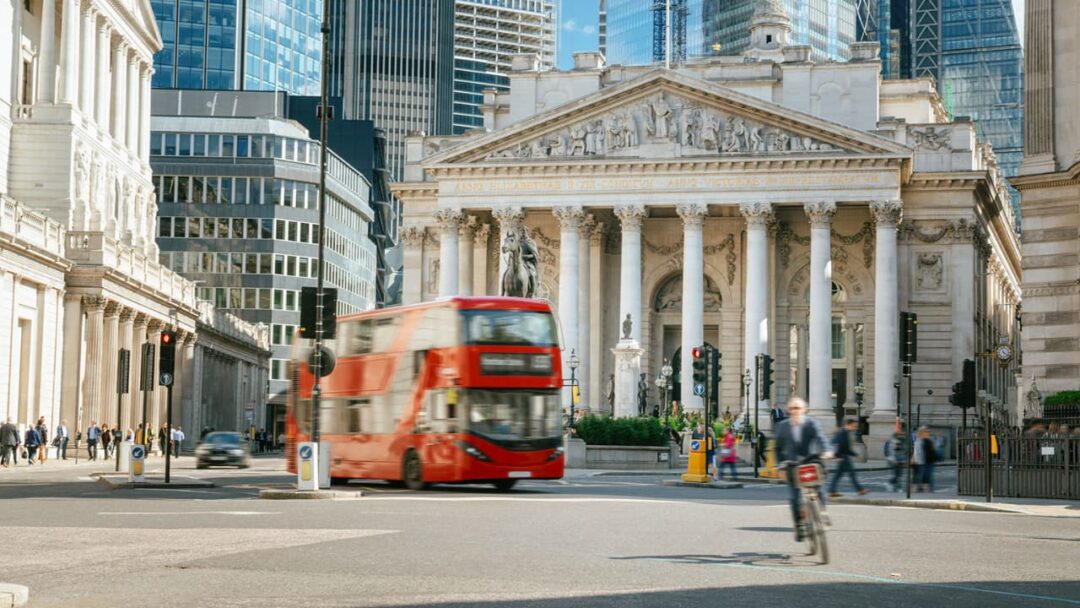 19 Famous Things About England